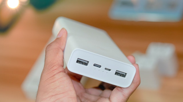 4 Ways To Identify A Fake Power Bank From The Real One